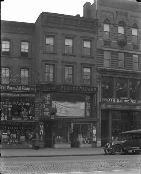 The Look Of Commerce New York Citys Storefronts In The Early 1900s