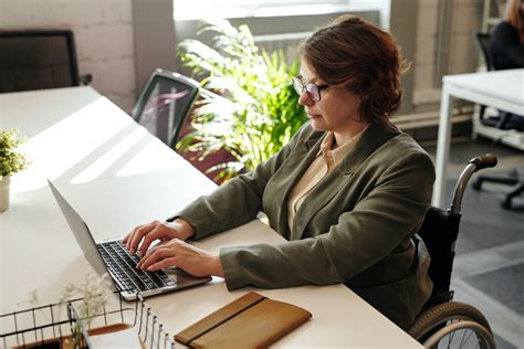 how to use static cast in c software