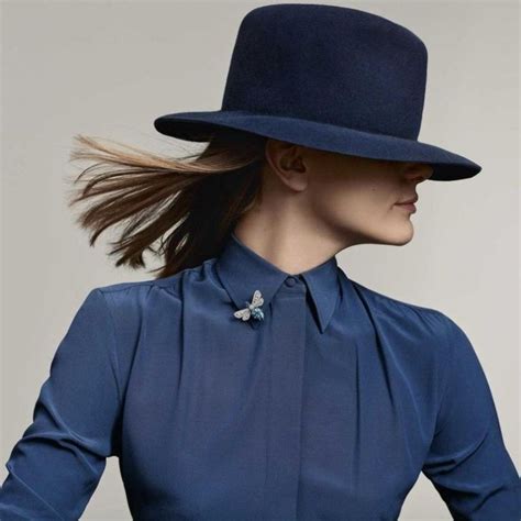 Новые идеи как носить брошки Как носить ВТОРАЯ УЛИЦА Мода Выкройки Рукоделие Diy