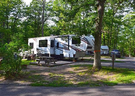 Camping In South Higgins Lake State Park Mi 10 Best Campgrounds In
