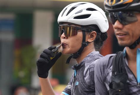 East Java Journey 2023 Fian Cari Rawon Woro Andalkan Minimarket Mainsepeda