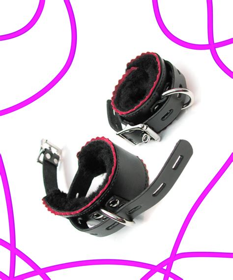 Sex Handcuff Shopping Guide For Bondage Toys BDSM Sex