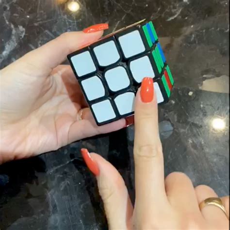 Rubiks Cube Hack How To Solve A Rubiks Cube In Minutes The Us Sun The Us Sun