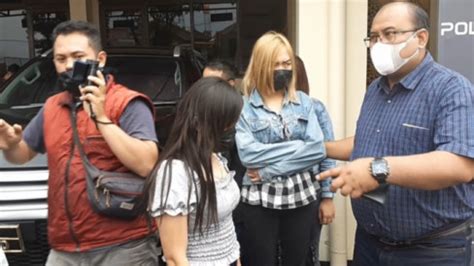 Polisi Tangkap Mucikari Dan PSK Yang Berikan Jasa Layanan Sex Via Aplikasi Daring