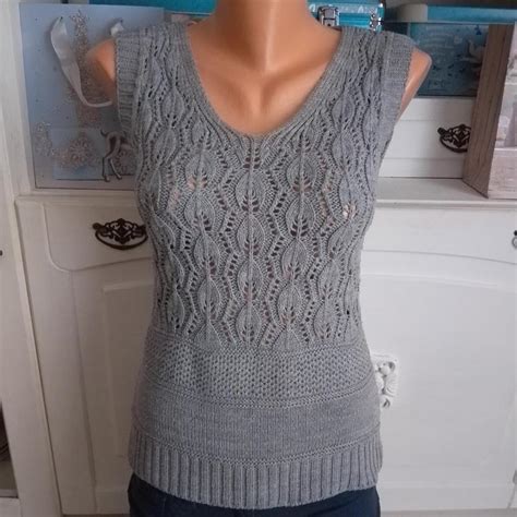 Вязана сіра жилетка — ціна 205 грн у каталозі Жилети Купити жіночі речі за доступною ціною на