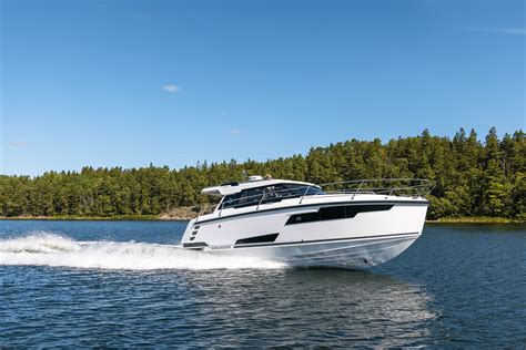 Aquador 300 HT - Aquador - Neuboote | Nautic Yachting