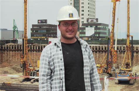 БАУЕР БЪЛГАРИЯ В ОСНОВИТЕ НА НЕБОСТЪРГАЧА