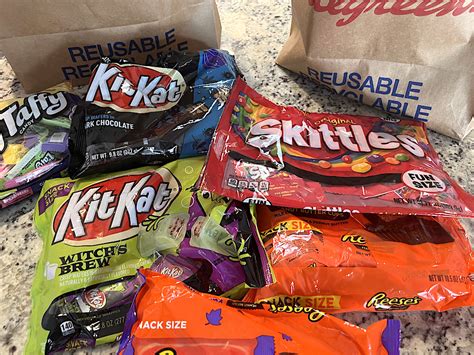 Hot Buy 1 Get 1 Free Halloween Candy At Walgreens Extra Savings W