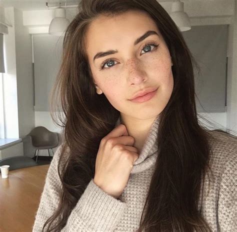 Jessica Clements R Celebs