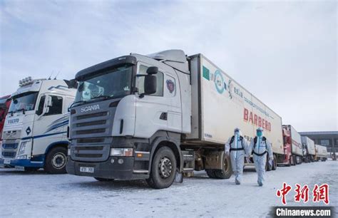 Эрээний боомт ногоон гарц аар Монгол улсад жимс ногоо экспортлов Cri