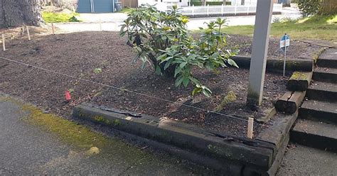 Can I Replace This Retaining Wall With 4x4 Instead Of Using 6x6 Or
