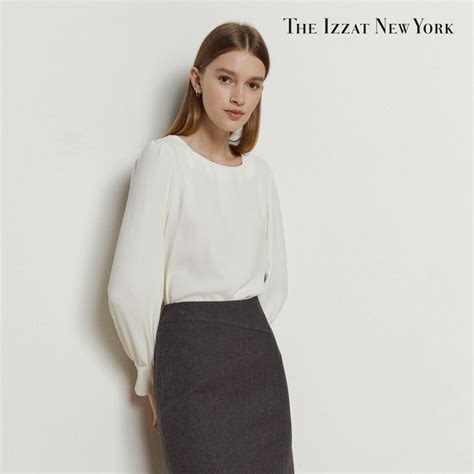 포스티 더아이잗 퍼프 슬리브 스퀘어넥 블라우스 Im9m0bl86