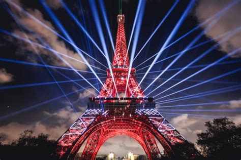 100 Godina Od Smrti Gustava Eiffela Pogledajte Spektakularni Nastup Dja Na Eiffelovom Tornju