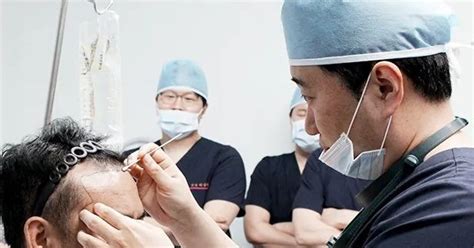 [황정욱의 탈모 백과사전] 모발이식 중요한 것은 ‘타이밍