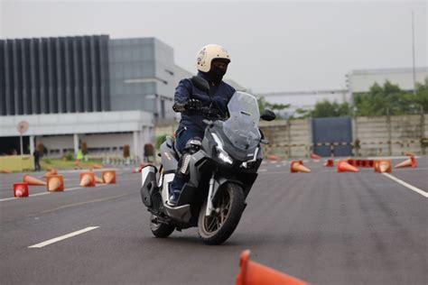 Menakjubkan New Honda Adv 160 Hadir Dengan Warna Baru Otoinfo Id
