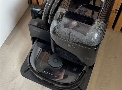 Eufy E28 Hydrojet™ Robot Vacuum 20000 Pa Suction Portable Deep Cleaner Eufy Taiwan