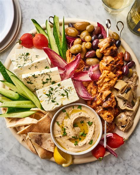 How To Create The Ultimate Mediterranean Snack Spread
