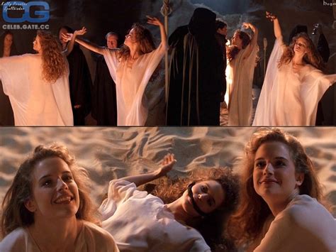 Kelly Preston Nude Pictures Onlyfans Leaks Playboy Photos Sex Scene Uncensored