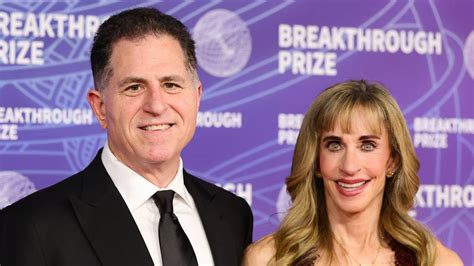 Dell Technologies Power Couple Ceo Michael Dell And Wife Susan Make