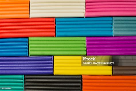 레인 보우 모델링 클레이의 색상입니다 다 색된 플라스 티 신 바 배경입니다 개체 그룹에 대한 스톡 사진 및 기타 이미지 개체 그룹 공예 교육 Istock