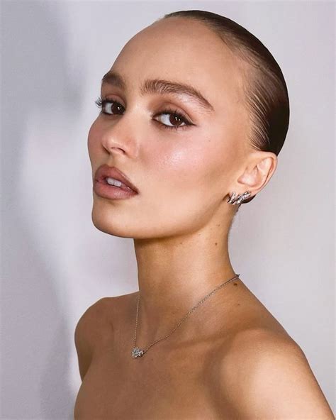 Lily Rose Depp Inspiração Para Personagens Coisas De Maquiagem