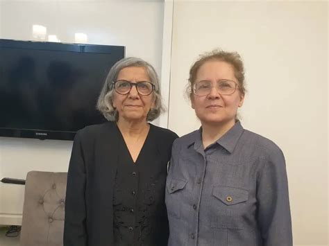 دیدار منظر ضرابی با صدیقه وسمقی؛ سیاست‌های افراطی درباره حجاب بارها