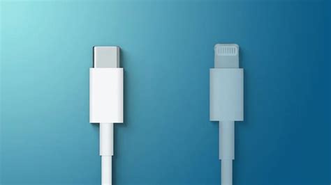 Foto India Wajibkan Perangkat Seluler Gunakan USB Type C
