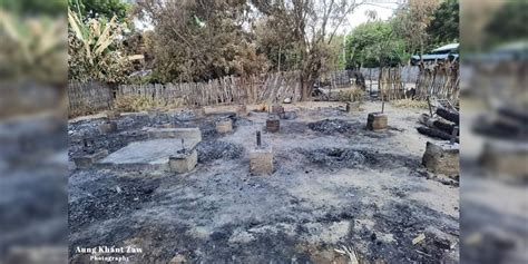 စစ်ကောင်စီတပ် မီးရှို့ခဲ့သည့် ဆားလင်းကြီးမြို့နယ်က နေအိမ်များ ဓာတ်ပုံ