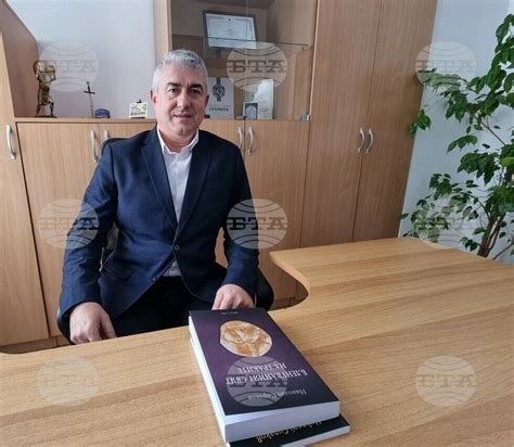 Директорът на историческия музей в Сливен ще представи книгата си Бленуваният свят на траките