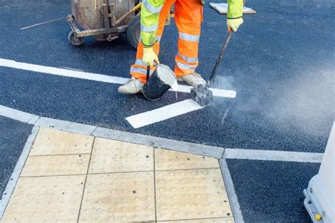 Line Striping Pavement Marking For Roads Parking Lots