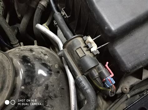 Замена клапана адсорбера — Opel Astra G Coupe, 2,2 л, 2001 года ...