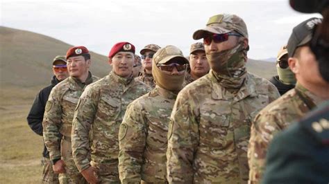 МОНГОЛ УЛСЫН ЕРӨНХИЙЛӨГЧ ЗЭВСЭГТ ХҮЧНИЙ ЕРӨНХИЙ КОМАНДЛАГЧИЙН НЭРЭМЖИТ “БУУДЛАГЫН АВАРГА