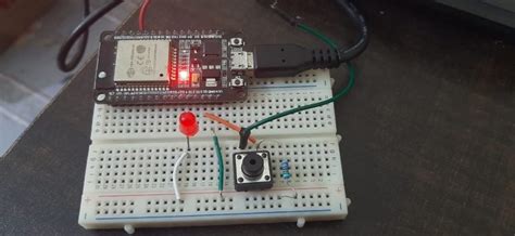 Push Button With ESP32 And ESP8266 Using MicroPython Digital Input