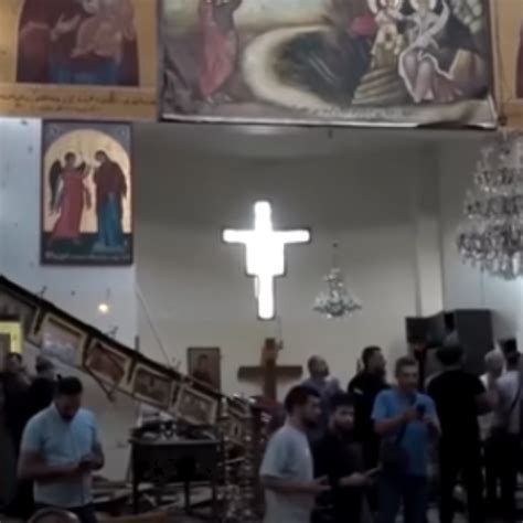 සිරියාවේ පල්ලියකට මරාගෙන මැරෙන බෝම්බ ප්‍රහාරයක් 22ක් මරුට