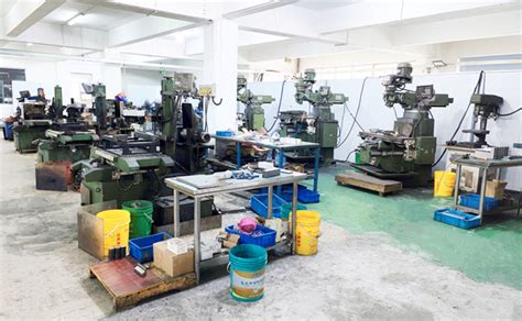 设备展示 上海习锟机电科技有限公司，汽车非标自动化装配设备 汽车自动化铰链装配设备，视觉检测自动化设备，汽车零部件装配与测试设备，自动化装配组装线，汽车零部件装配，自动化输送设备，上海自动化