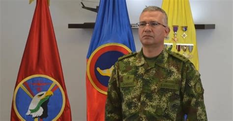 Militares Inconformes Tienen En Problemas Al Nuevo Comandante Del Ejército El General Emilio