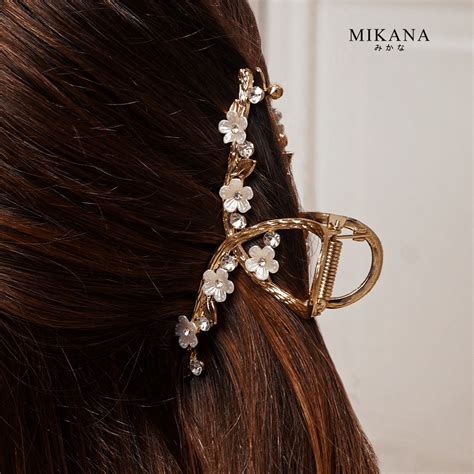 Mikana Floral Hiroko Metal Hair Clamp For Women Hair Accessories Hair Clips Hair Claw Gift Box