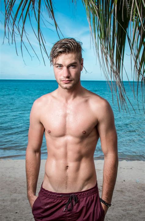 Hebben Joshua En Megan Sex In Aflevering 4 Dit Gebeurt Er Tussen De Twee