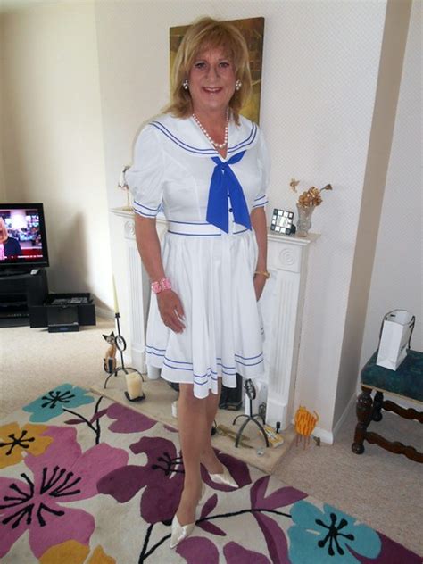 In Girl Mode June 2014 Ready To Serve Lucy Hamilton Flickr