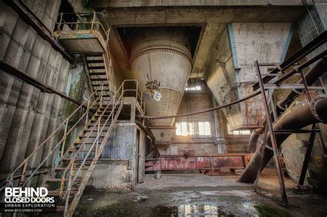 Shoreham Cement Works Parallel Pipes Silos Inside Main Building