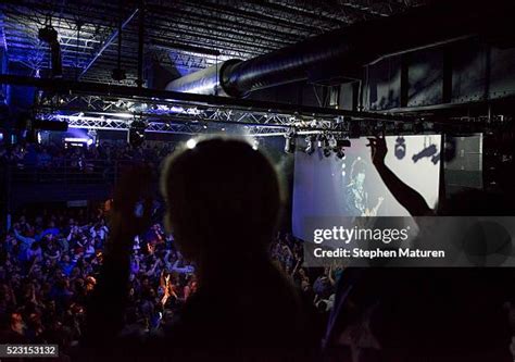 Nightclub Avenue Photos And Premium High Res Pictures Getty Images