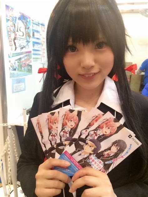 Yukino Yukinoshita And Yui Yuigahama Cosplays At Comiket 2015 R