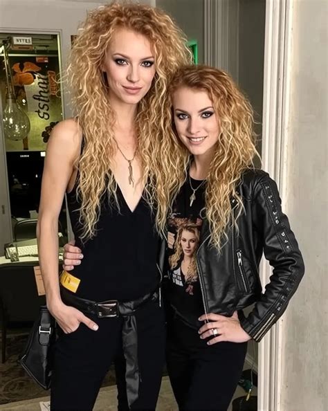 100 Lesbian Ai Generated Images Starryai
