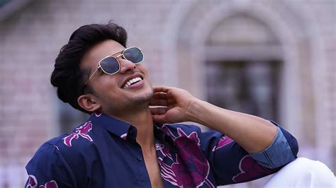 Dancer Aadil Khan Background Wallpaper 53512 Baltana