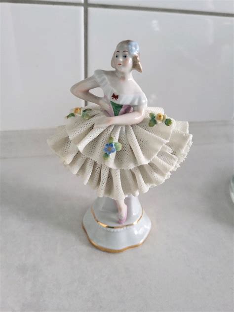 Antike Porzellan Figur Ballerina Rüschen Mit Stempel In Wuppertal Elberfeld Kleinanzeigende
