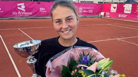 Marta Kostyuk Age Height Prize Money Parents Photos Biography