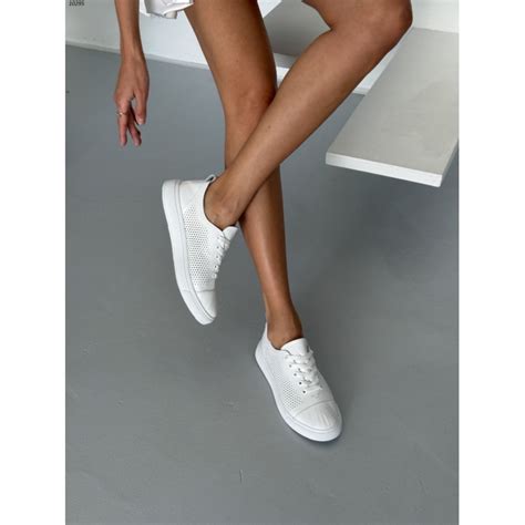 Білі жіночі кеди з перфорацією Натуральна шкіра Виробник Харків