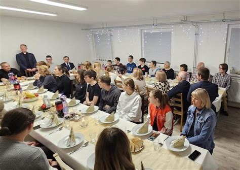 Farnosť Sv Ondreja Zorganizovala Kapustnicu S Ukrajincami