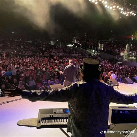 Cosmo Topper Cosmo Topper Added A New Photo — In West Hills