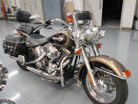 Classic 2004 Harley Davidson Heritage Softail In Smokey Gold Vivid Black